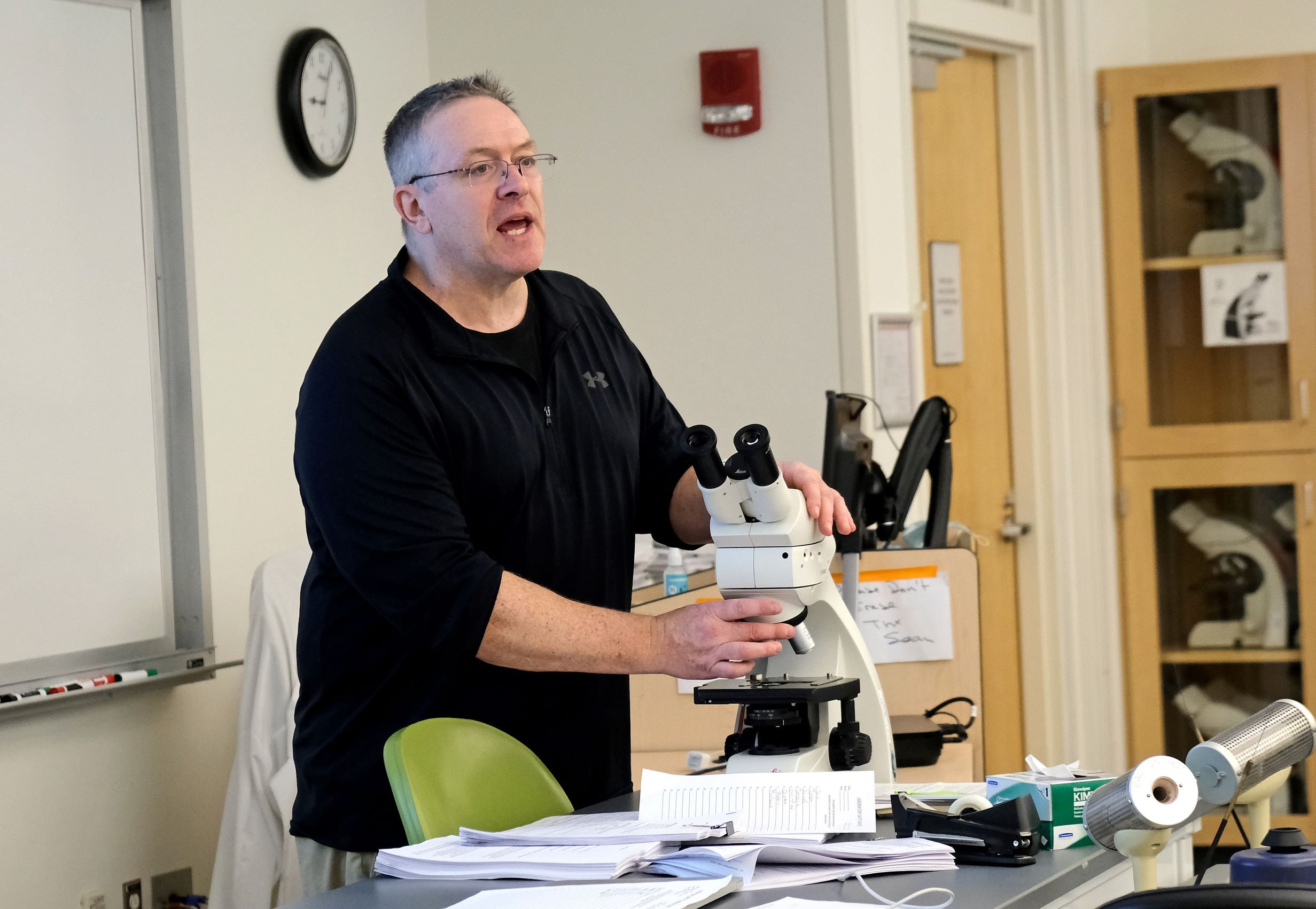 Around Campus - General Microbiology Lab