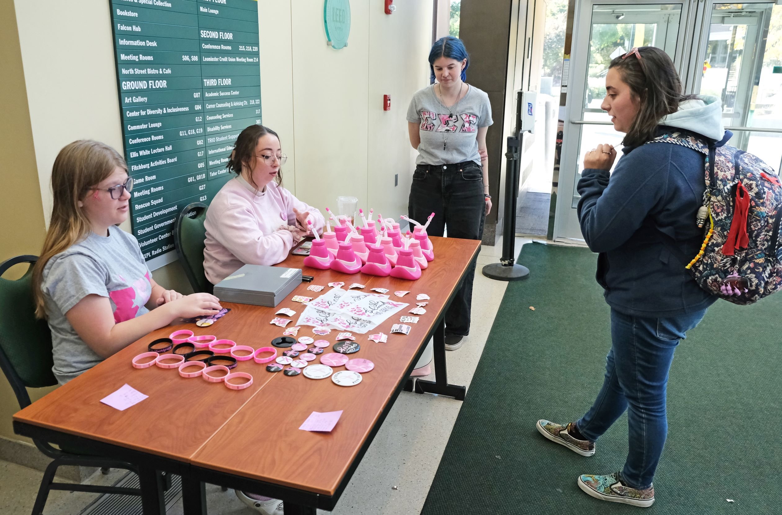 Sigma Sigma Sigma Celebrate Pink Day