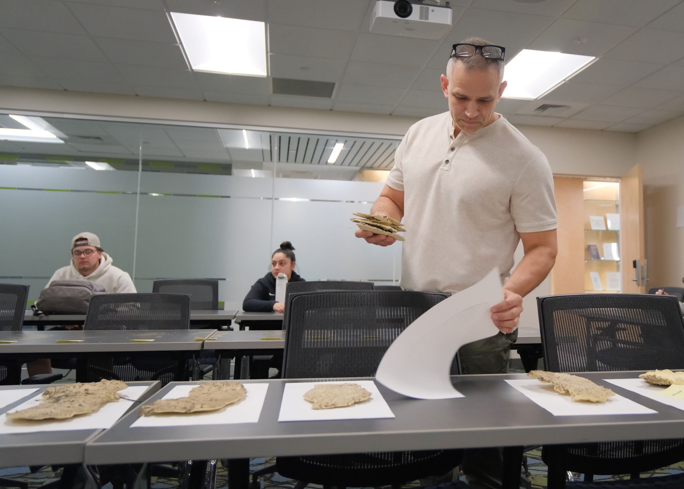 Criminal Investigation, CSI - Footwear Lab