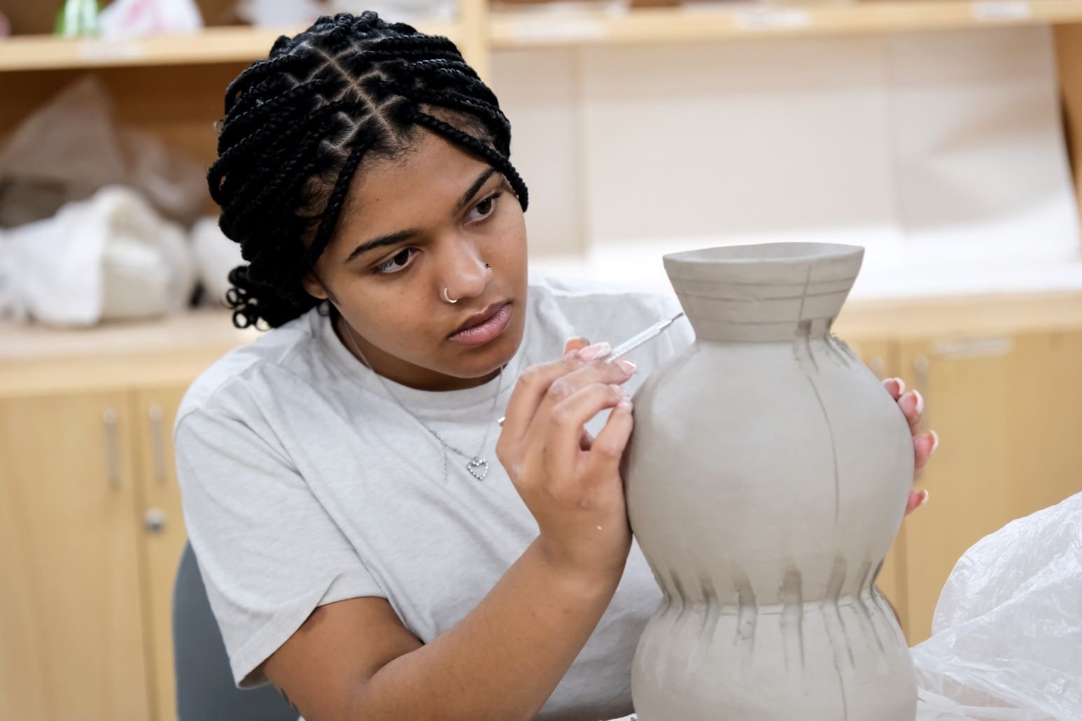 Ceramics: Finishing of the Coil Method Vessel