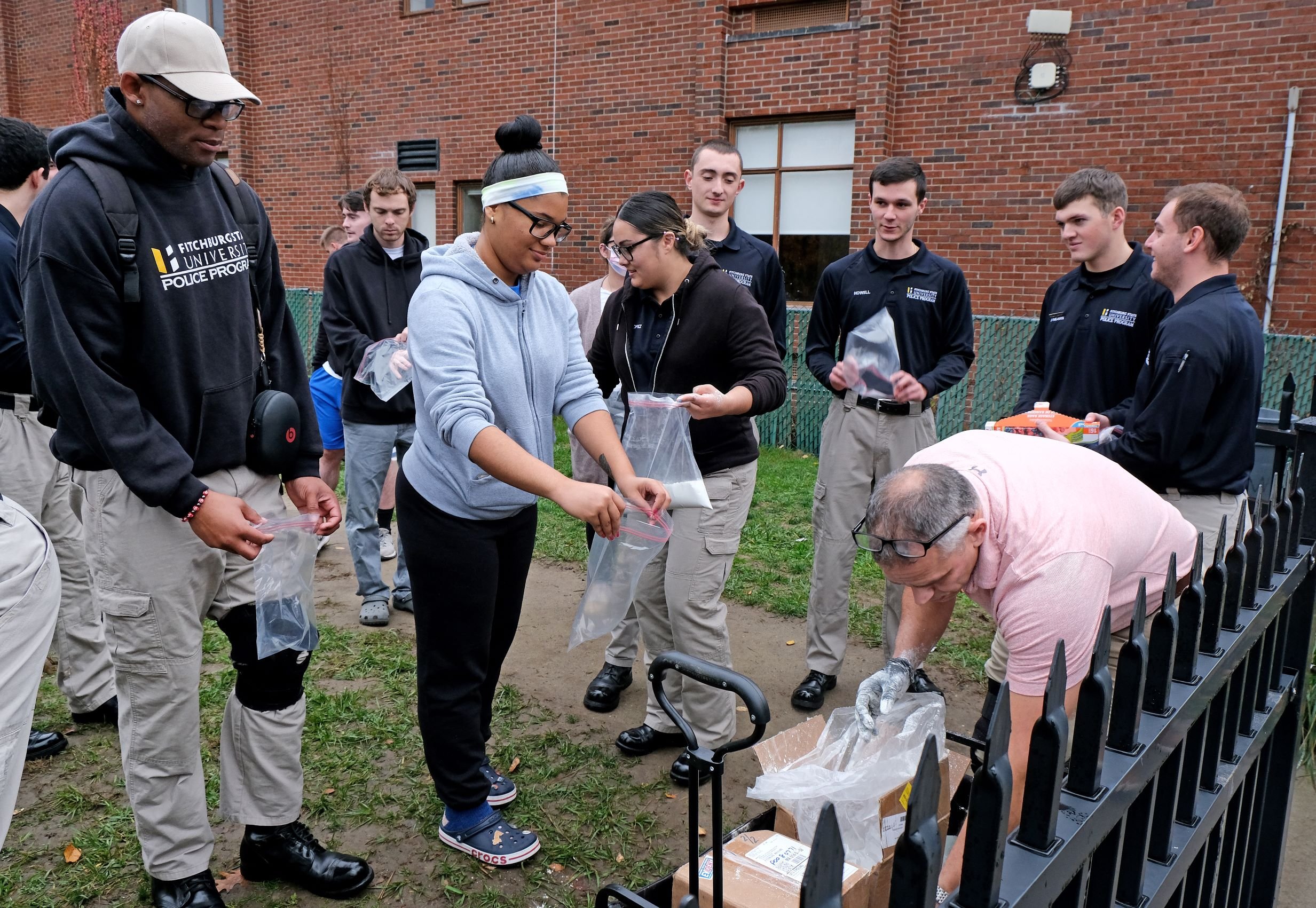 Around Campus - Criminal Investigation, Footprint Lab